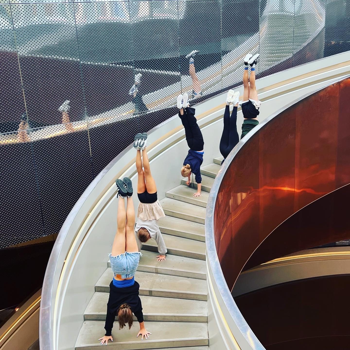 Video: Flying Superkids får 3 udfordringer på Experimentarium